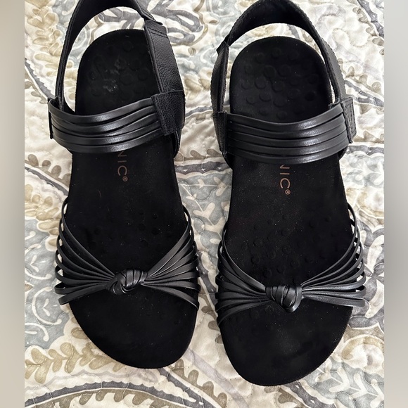 Vionic | Shoes | Vionic Talulah Black Leather Sandal | Poshmark
